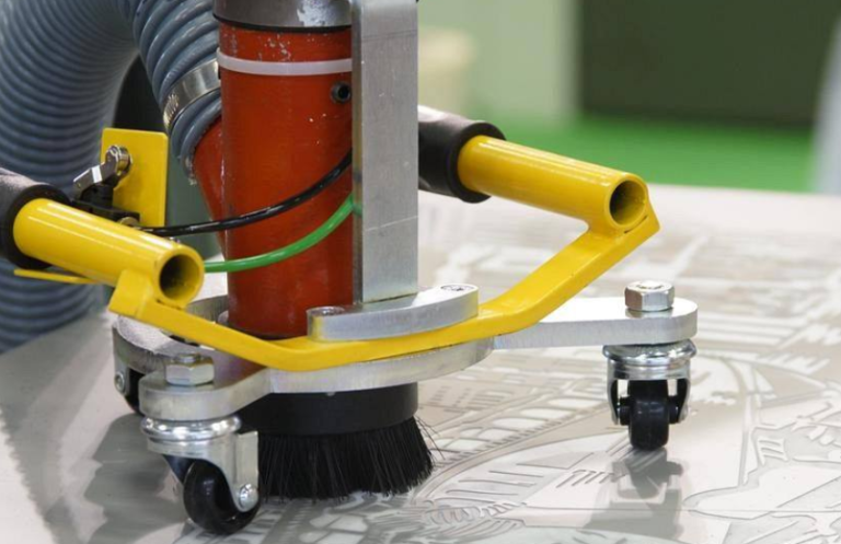 Sandblasting machines with recycling system - Sandblasters Fe.Vi. and ...